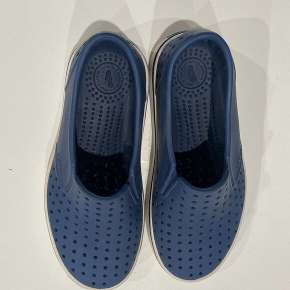 Native | Shoes | Native Miles Dublin Kids Size J 2 Navy And White Slip ...